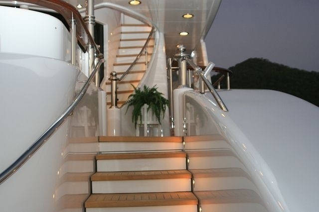 Yacht ALLEGRIA, Hakvoort Shipyard | CHARTERWORLD Luxury Superyacht Charters